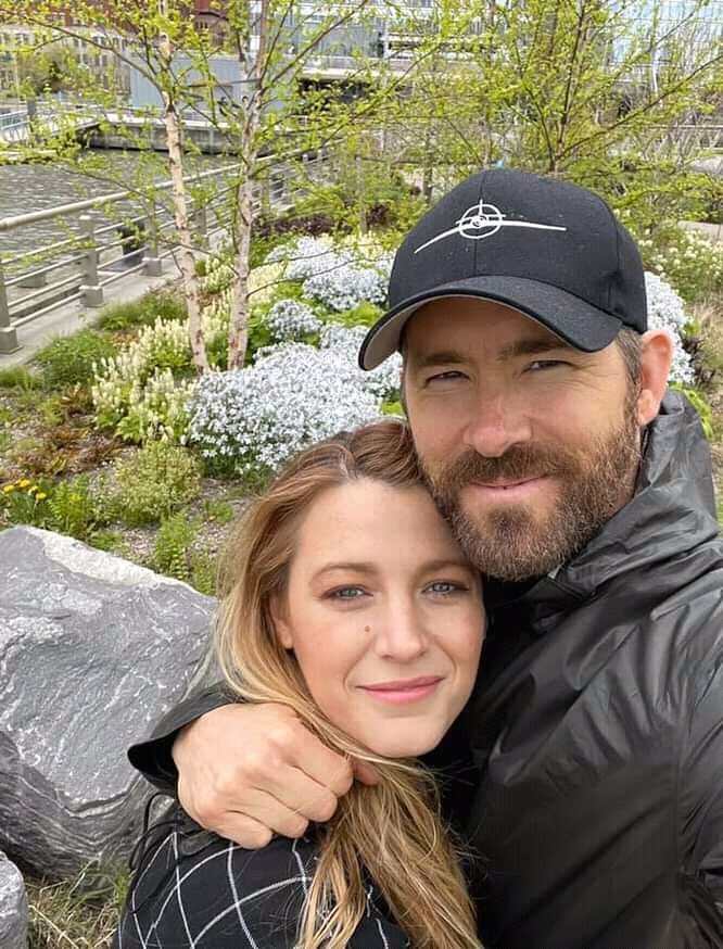Blake Lively y Ryan Reynolds - Yoors Blake Lively y Ryan Reynolds - Yoors